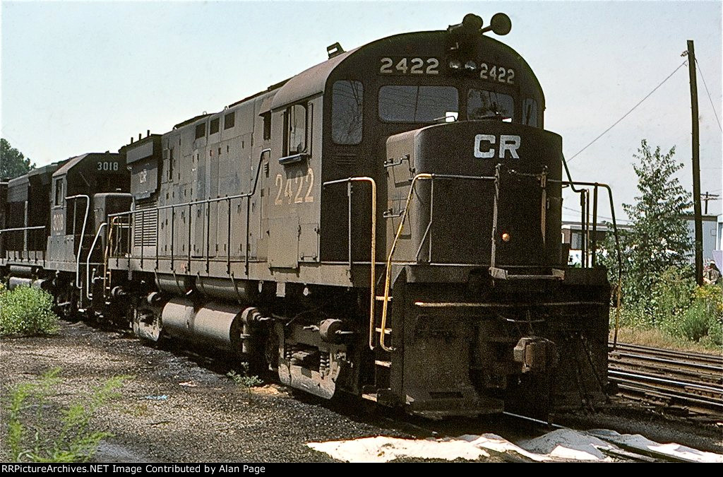 CR C425 2422 and GP40 3018